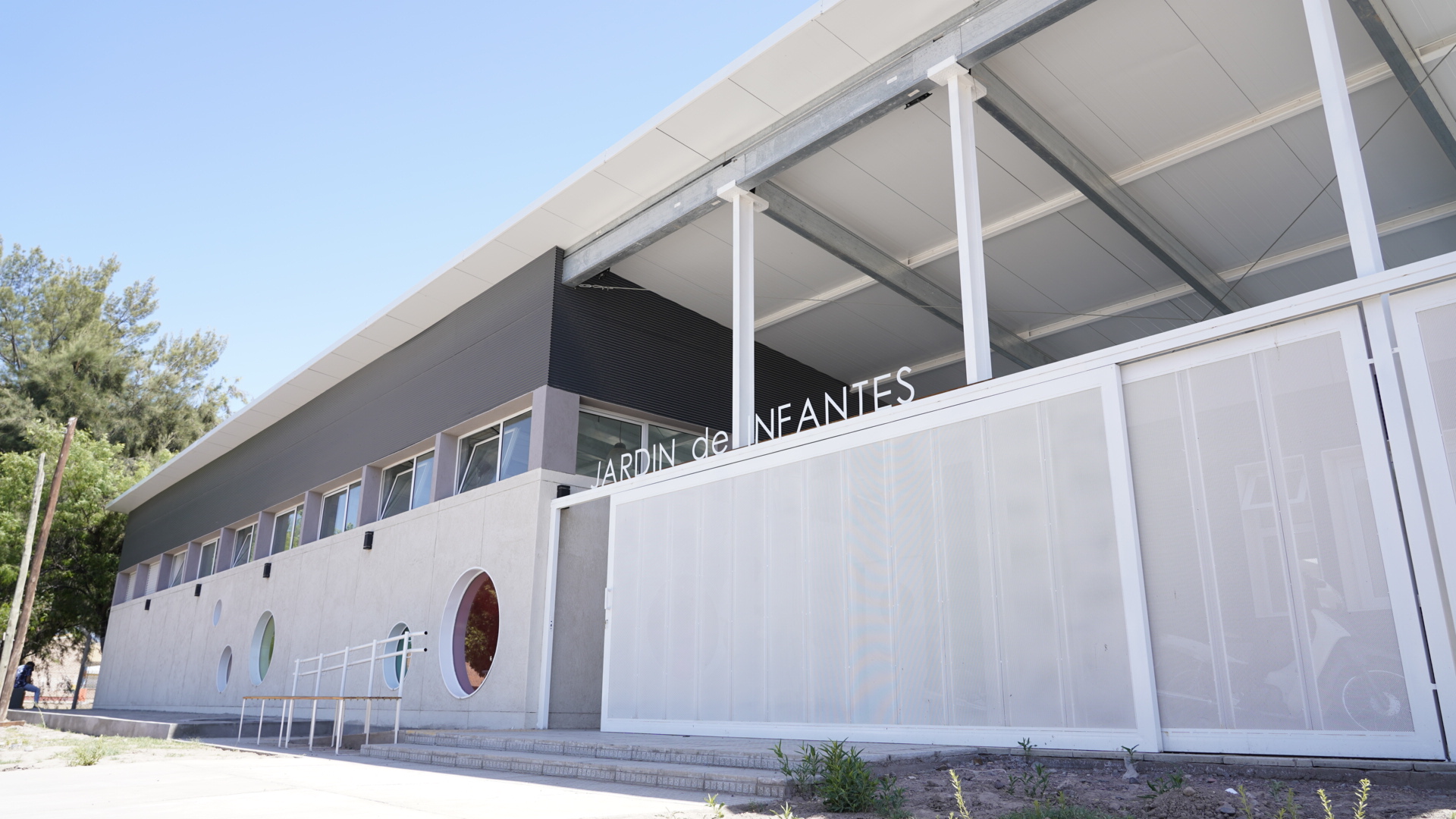 Rivadavia: entrega edificio nuevo - El Regional Este